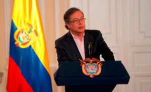 Aprobación de Gustavo Petro subió al 48% en diciembre: Invamer – La Jornada